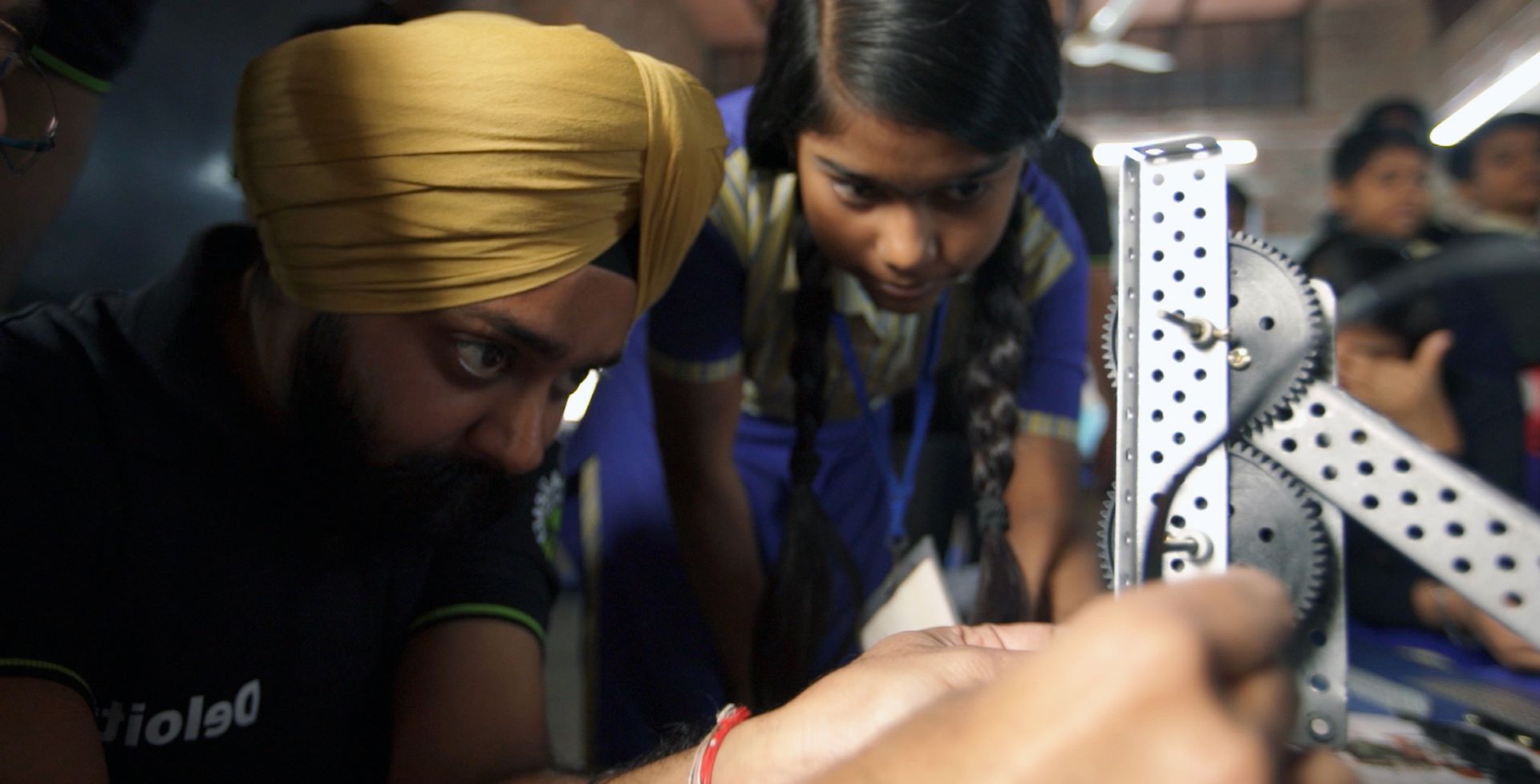 Contribution: Rocket Learning : teacher-parent digital communities to ...