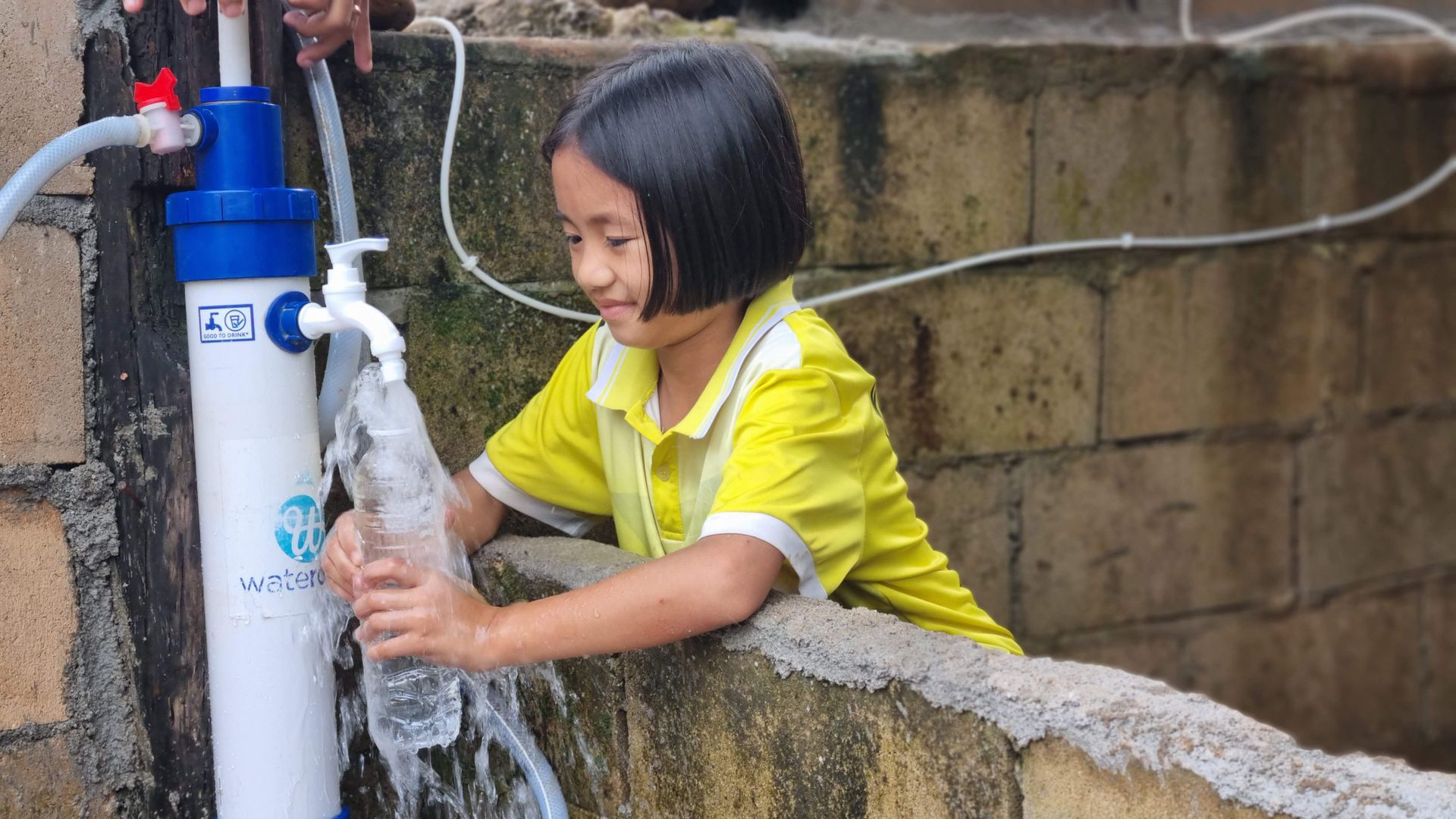 Wateroam Pte Ltd: Extremely Portable water filtration device for ...